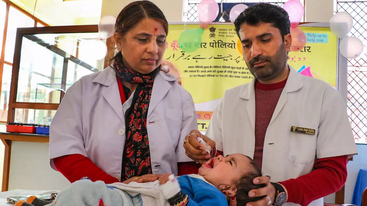 'Polio free Pakistan' on government-linked pamphlet triggers probe in ...