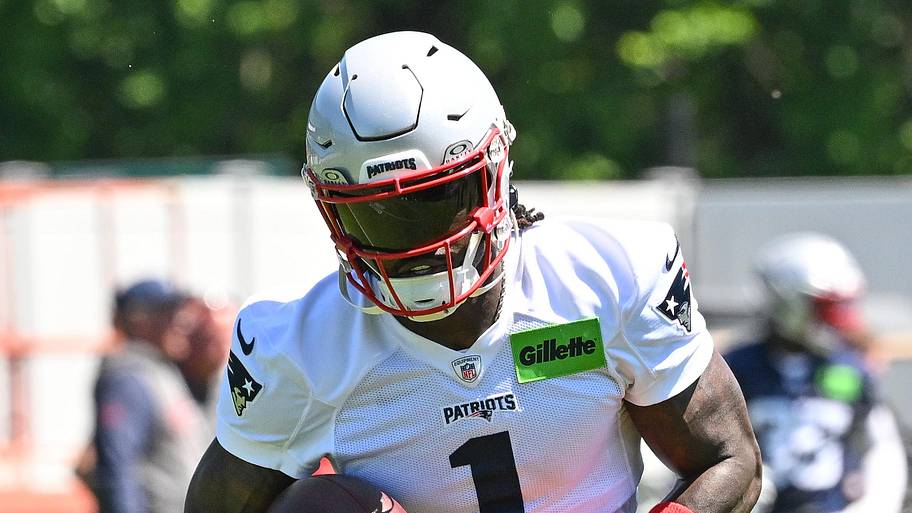 Eye-popping AJ Brown projection could fuel Drake Maye's monster 2027 payday