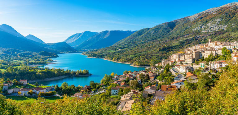 American family calls its quits on overpriced NYC, buys home in Italy ...