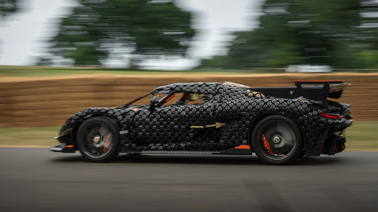 Lego's full-size Koenigsegg Sadair's spear took on Goodwood hill climb ...