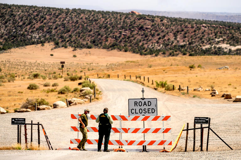 3 firefighters killed in western wildfire were trying to shield ...