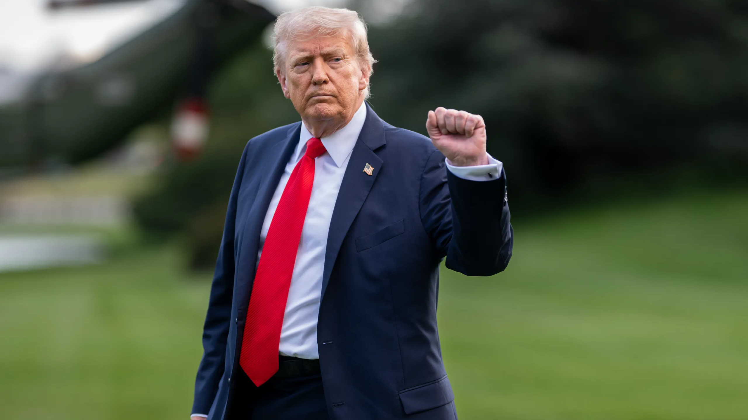 Donald Trump is apparently 'shrinking into a giant shrimp' according to ...