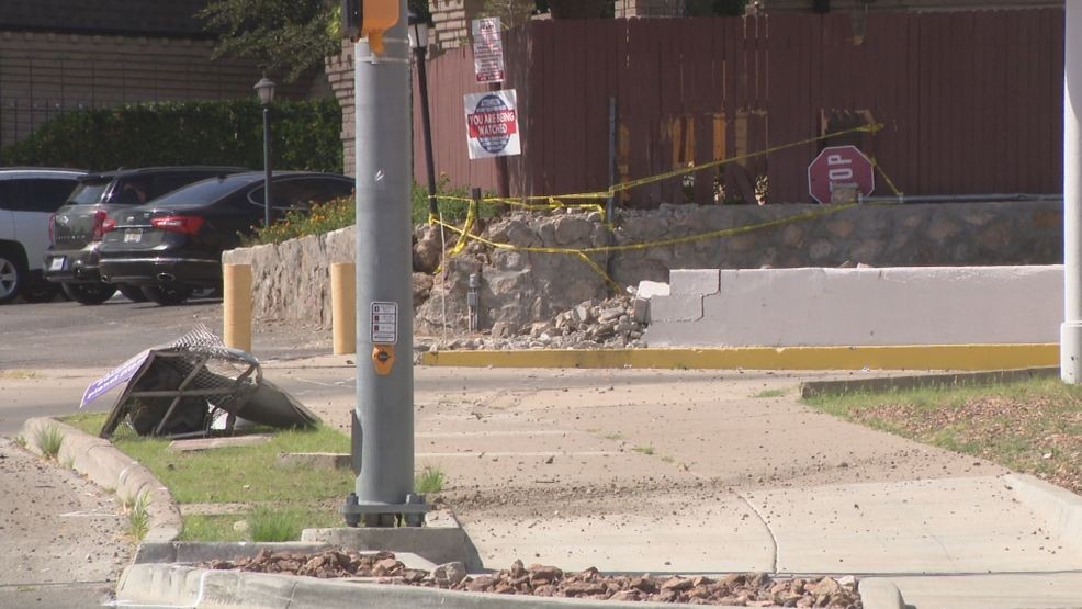 Police: Driver died at scene after West El Paso single-vehicle crash; 2 ...