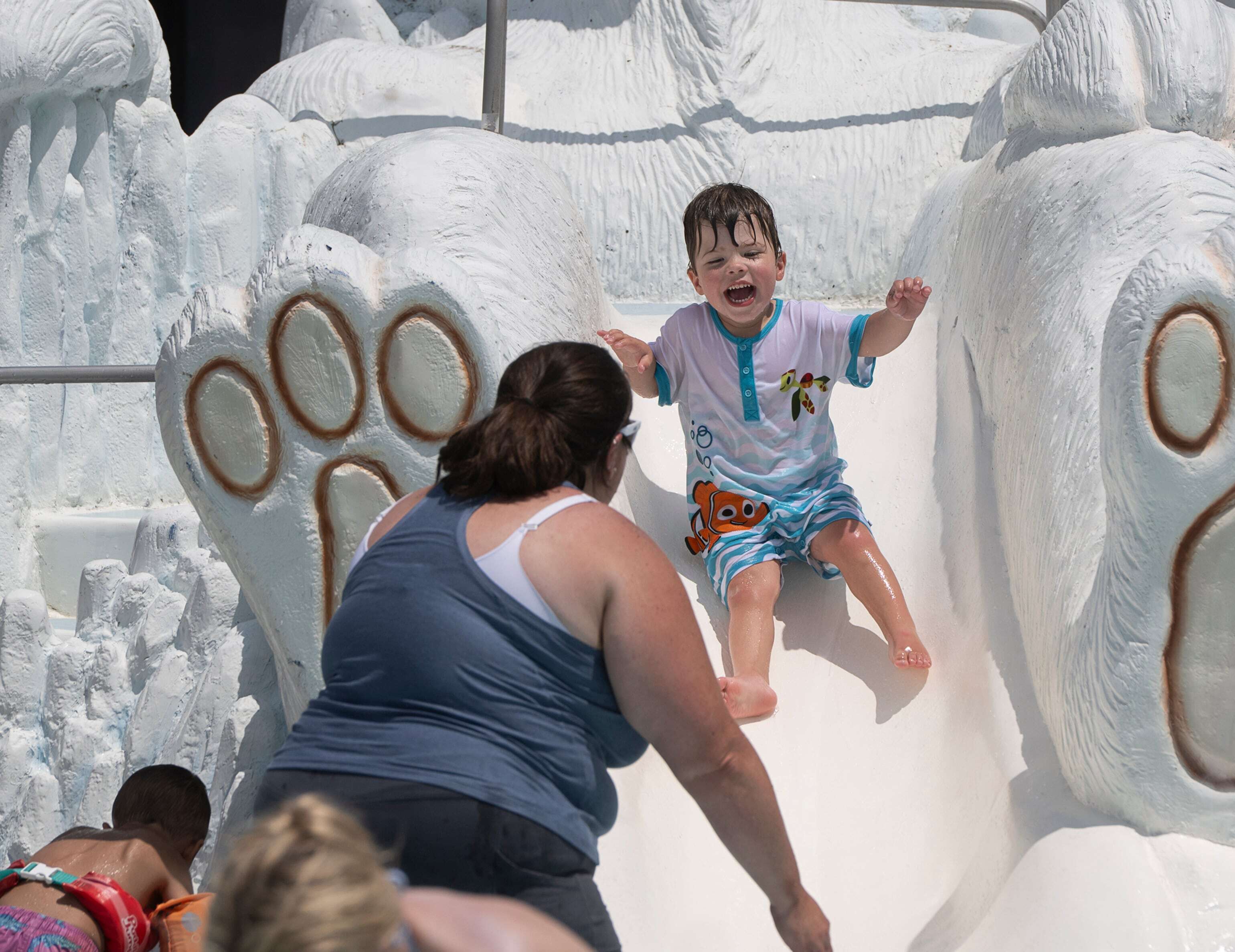 Nixon Water Park hits capacity as heat wave builds in Jackson