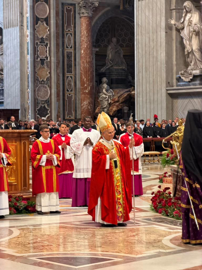 Archbishop of New Orleans receives the pallium from Pope Leo XIV