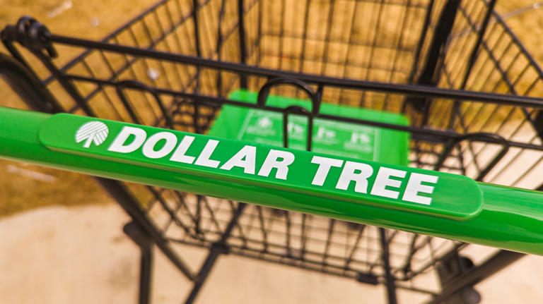 The absolute best days and times to shop at Dollar Tree