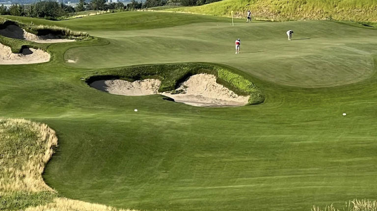 10 best-reviewed golf courses in the US., ranked