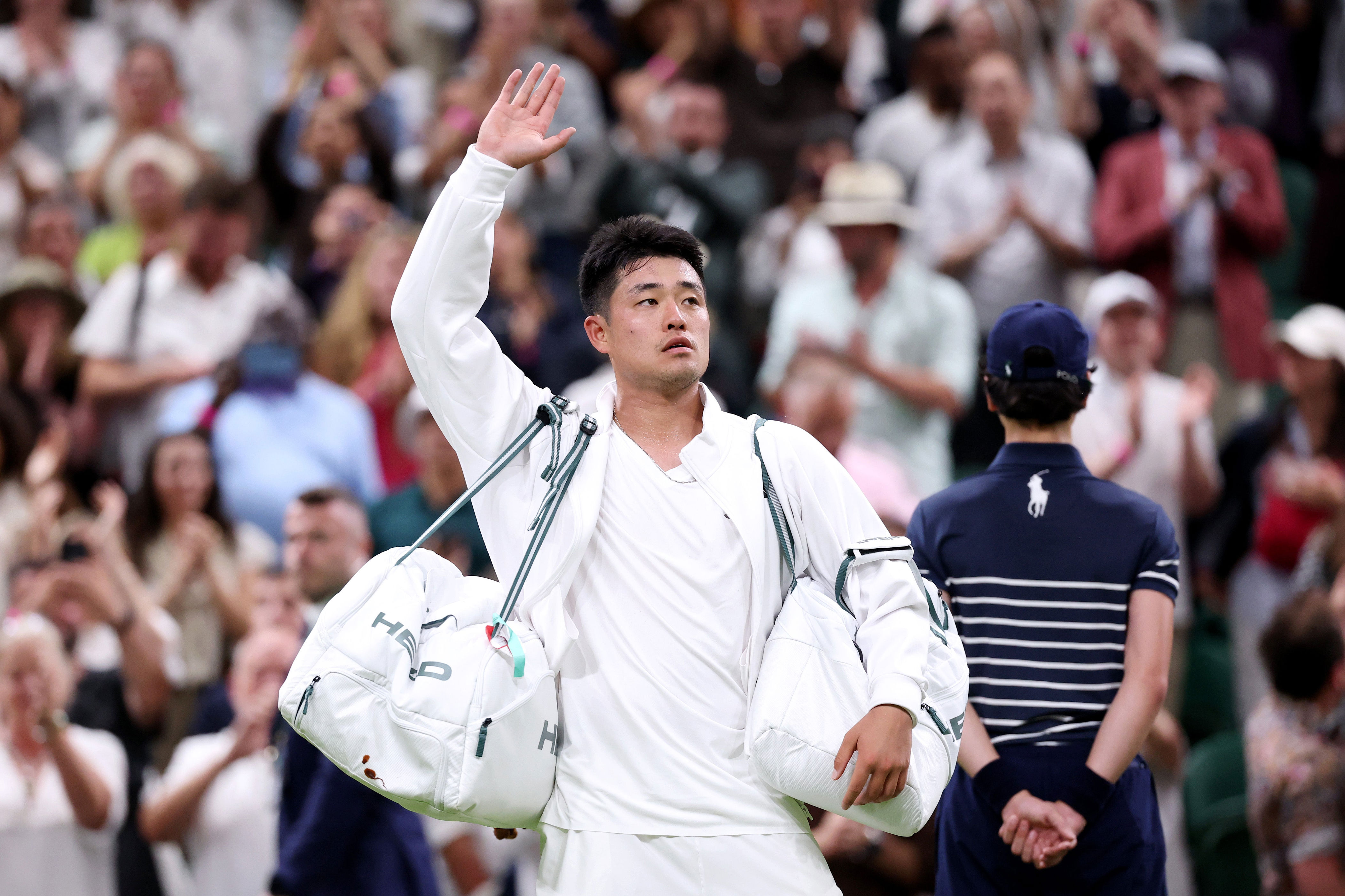 Djokovic defies the ‘Wuuus’ – but this was not the start he wanted