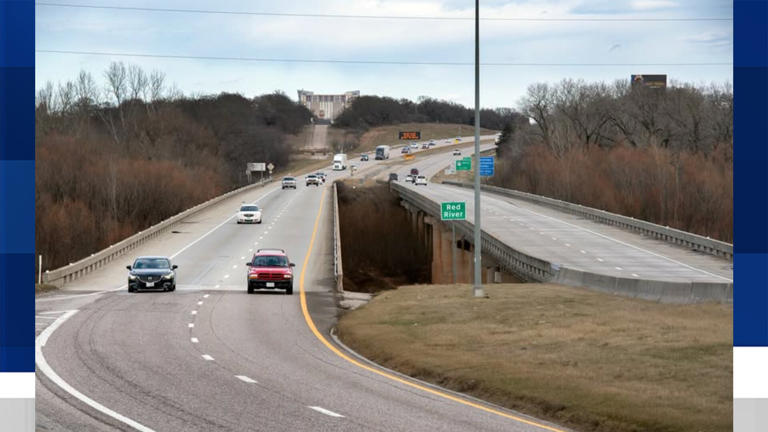 TXDOT, Oklahoma DOT sign real-time traffic data-sharing agreement