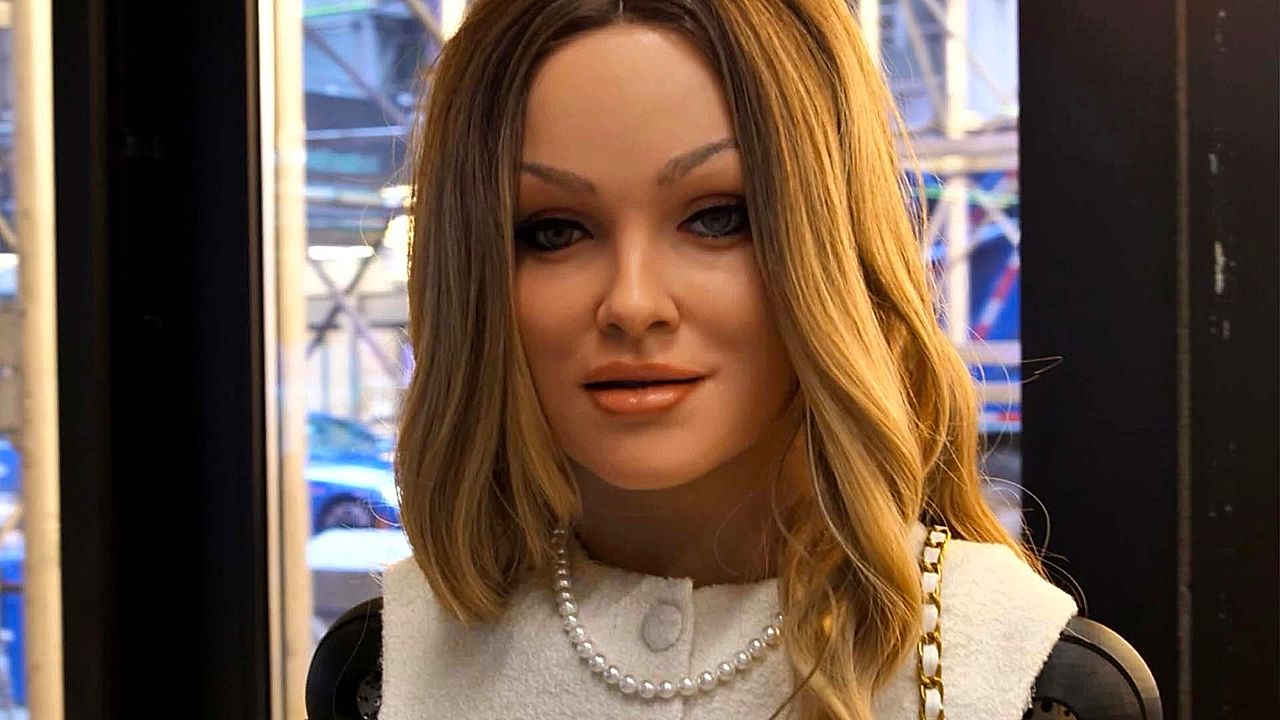 Robot AI teaching assistants arrive in New York classrooms for pilot ...