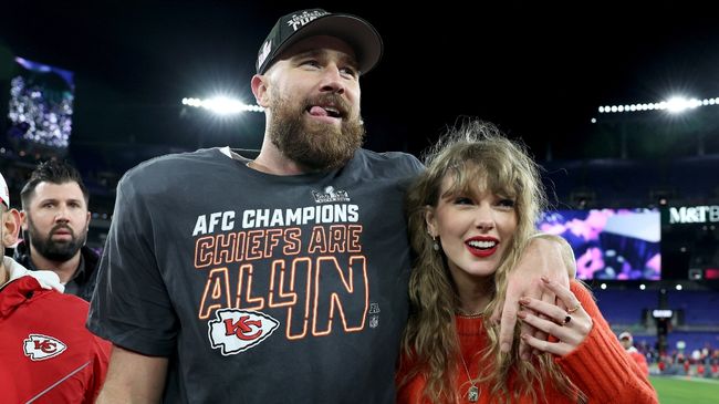 Iconic artist reportedly performing at Taylor Swift & Travis Kelce wedding