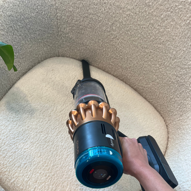 I tried a $1,100 stick vacuum that’s designed for pet hair
