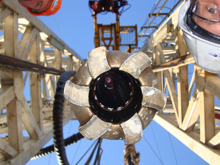 Great Barrier Reef drilling reveals repeated collapse, regrowth and ...