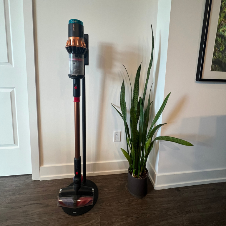 I tried a $1,100 stick vacuum that’s designed for pet hair
