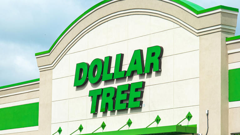 The absolute best days and times to shop at Dollar Tree