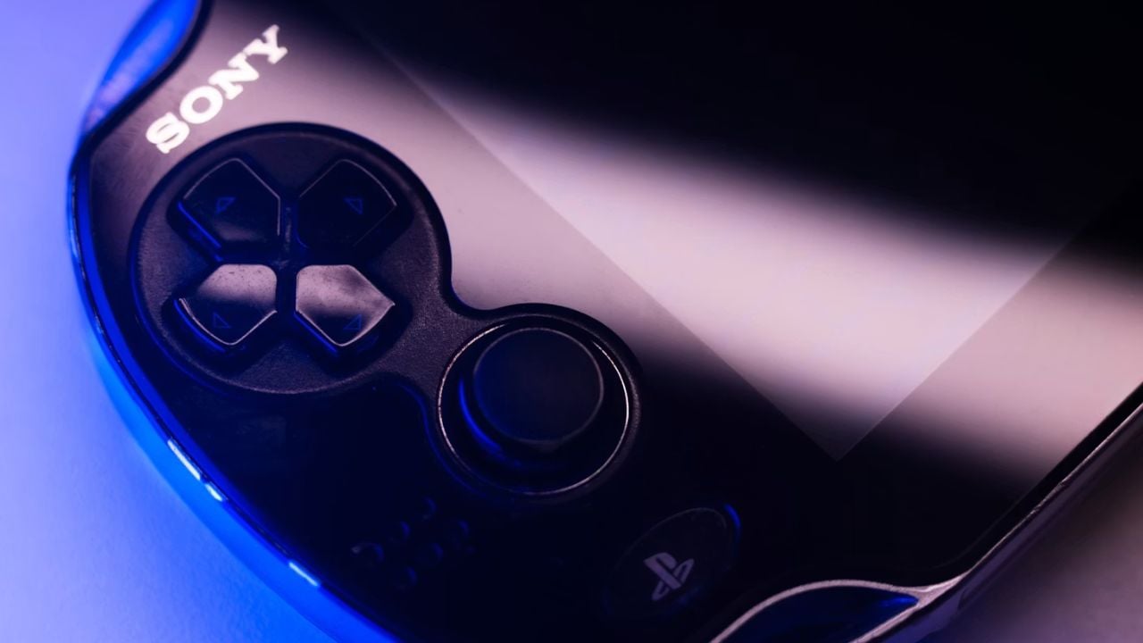 Sony hints at hybrid gaming with PS6 handheld in 2027