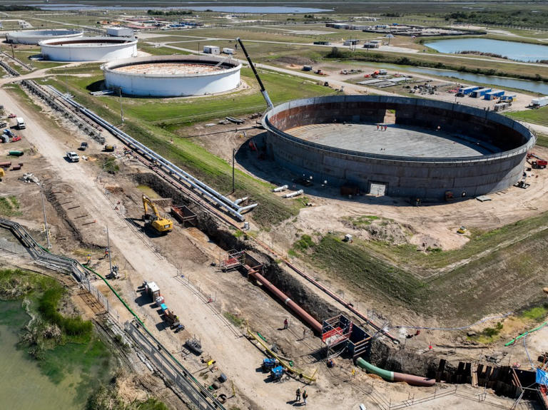 US oil reserve at half its normal levels, facing operational failure ...