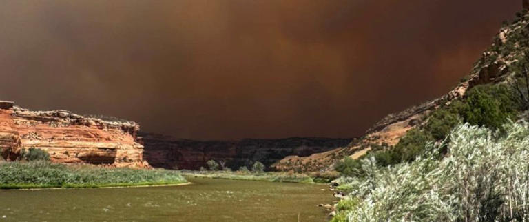 Over 75K acres burned as several wildfires continue across Colorado