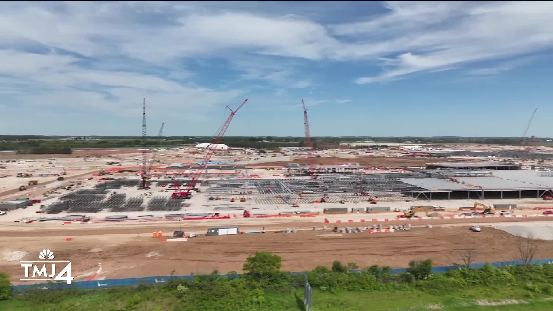 Oracle sues Port Washington over tariffs
