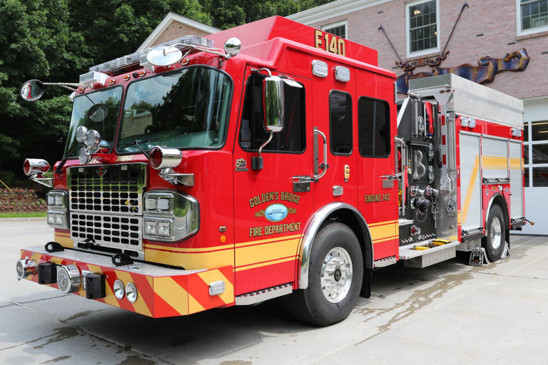 Golden’s Bridge Fire Department proudly unveils shiny new Engine 140