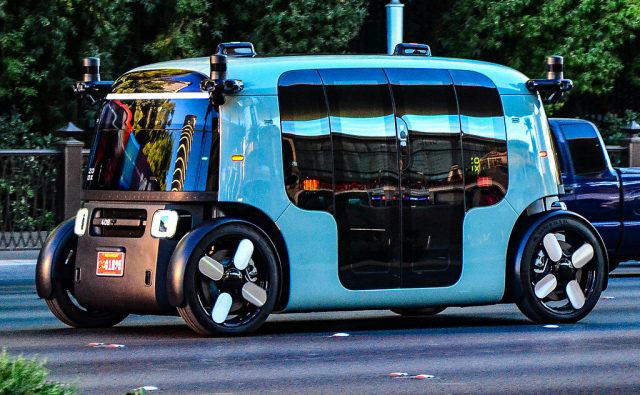 US moves to eliminate brake pedals in driverless cars