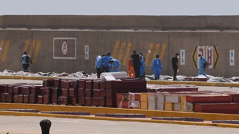 Venezuela earthquake: La Guaira port turned into makeshift morgue