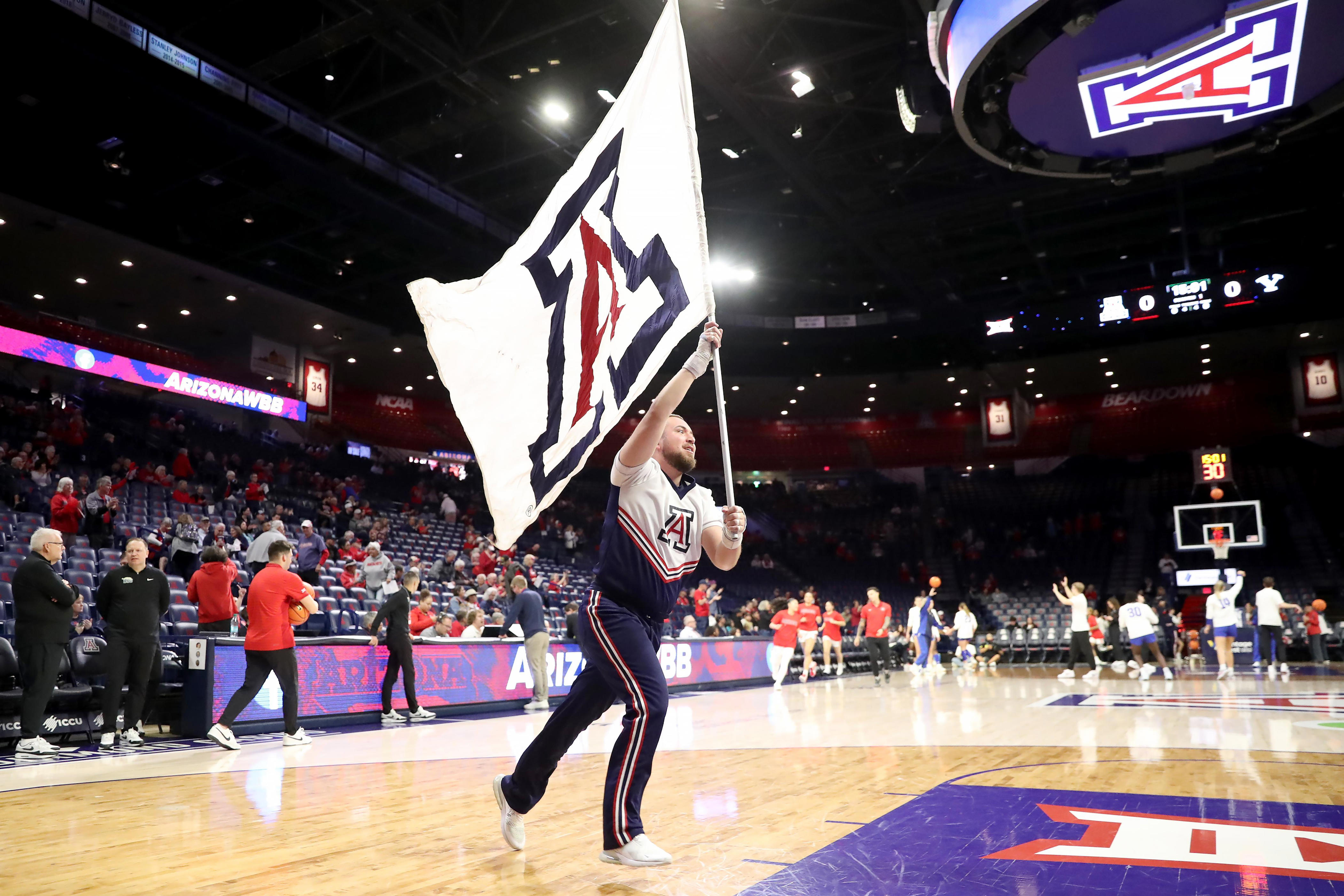 Coaching is family tradition for newest Arizona women’s basketball ...