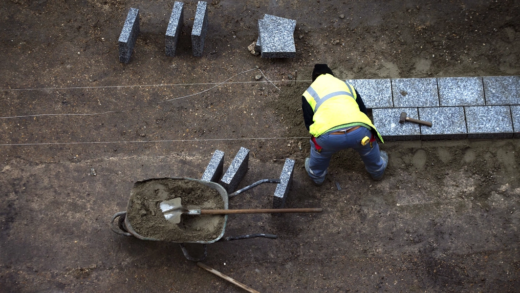 Common leveling errors in paver installation