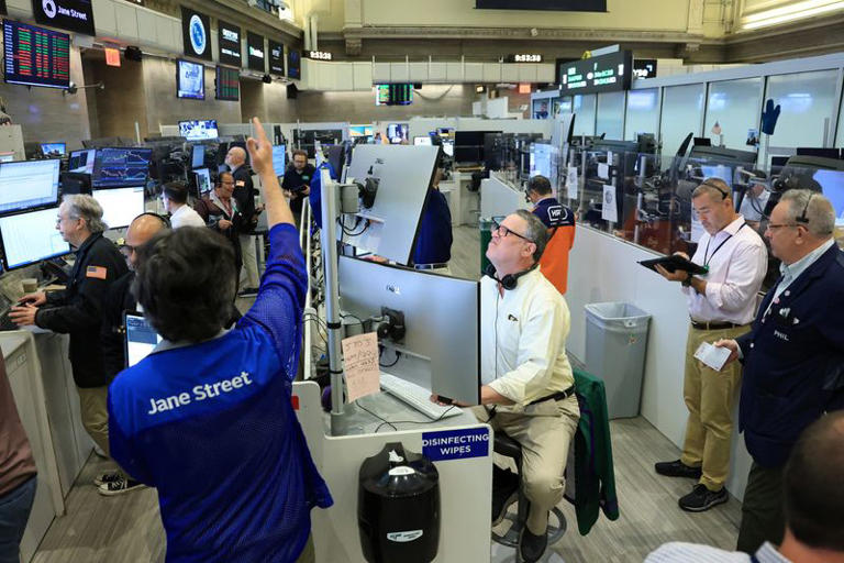Tech selloff stirs bubble fears in US stock market