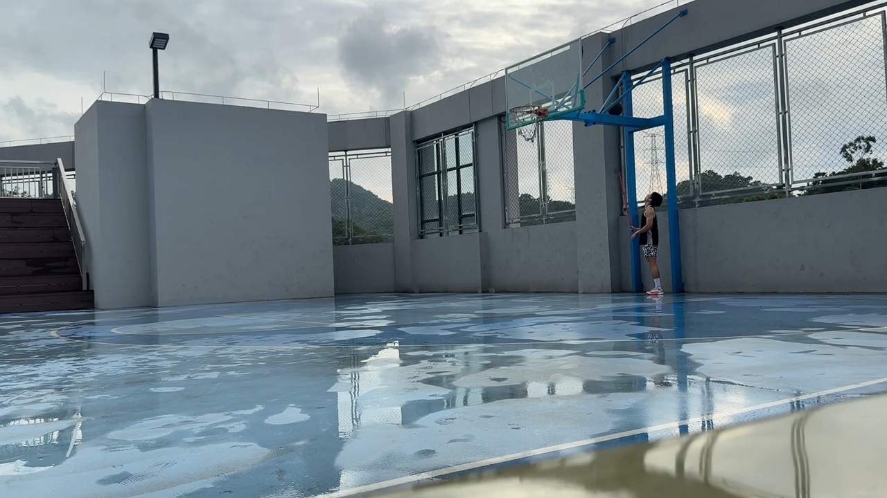 Basketball gets stuck on hoop during solo practice in China