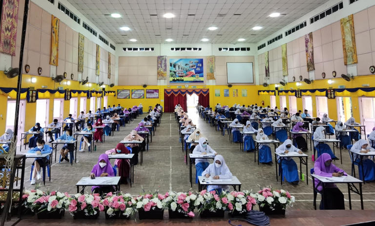 Malaysia enlists military veterans to boot bullies out of schools: 'you ...