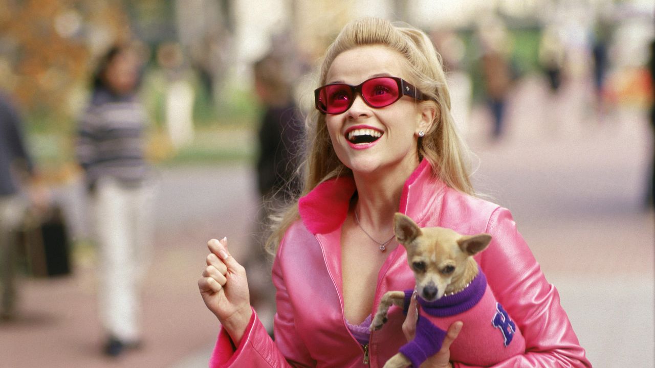 Before Prime Video's Elle, rewatch the 25-year-old classic it's based on