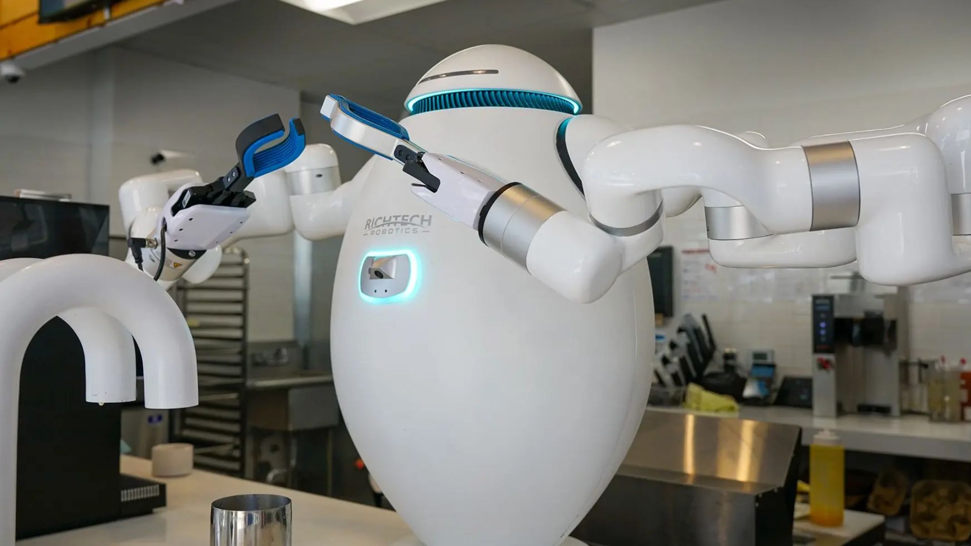 New humanoid robot goes live 24/7, lets anyone chat with it from ...