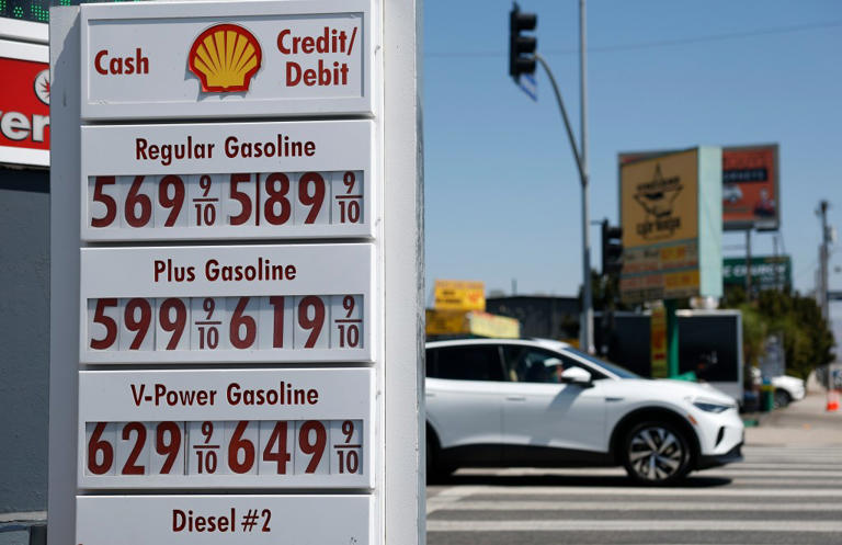Map shows highest gas prices across US as Trump demands: "Drop your price"