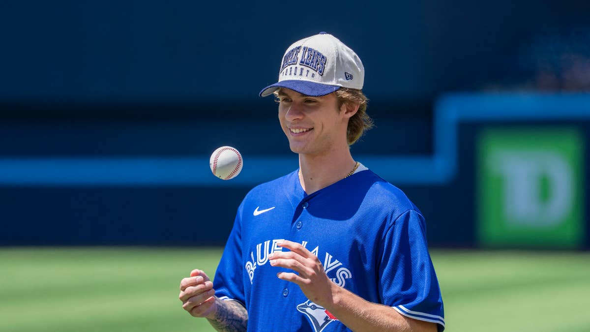 Maple Leafs’ No. 1 pick Gavin McKenna spotted with Mitch Marner in Ontario