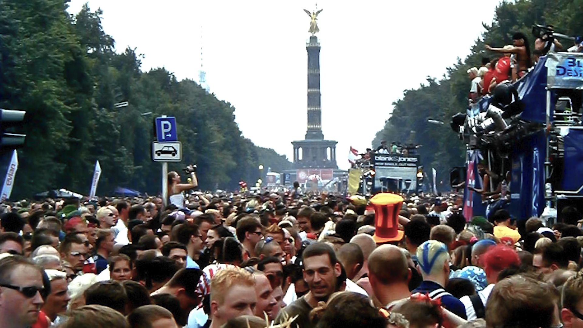 They were just trying to reach the festival... 21 people were crushed ...