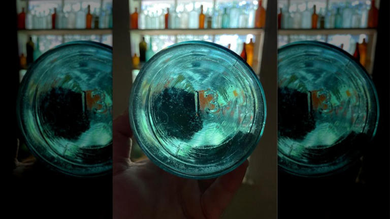 The number on vintage mason jars that collectors are hunting for