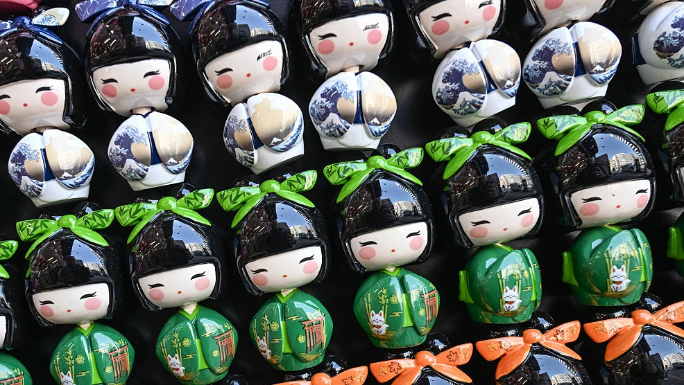 14 unique items found only in Japan