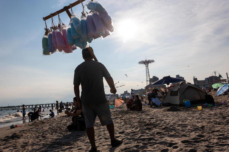 Dangerous heat wave hitting Delaware. Here's the latest forecast
