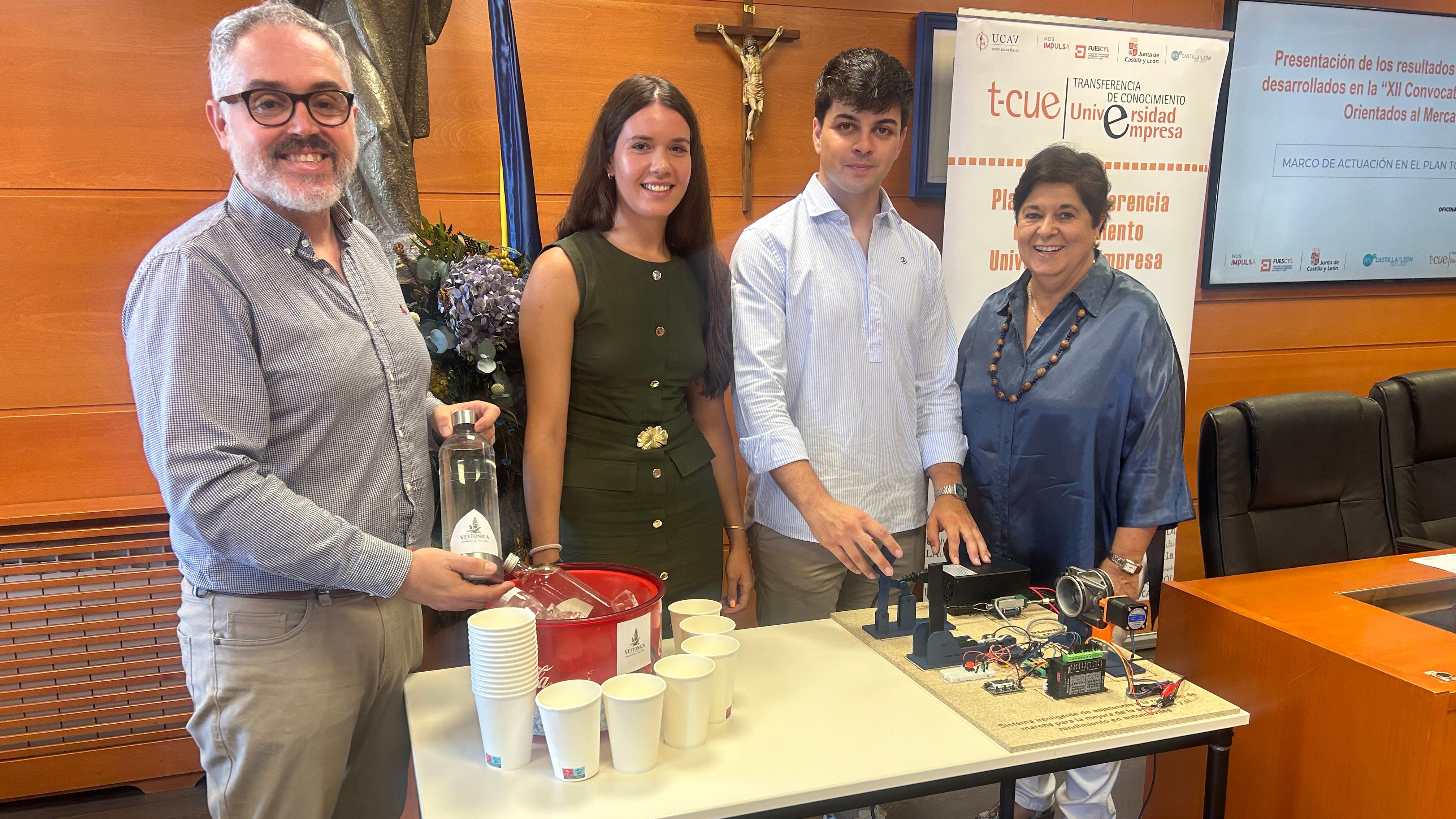 La UCAV presenta los prototipos premiados del Plan TCUE