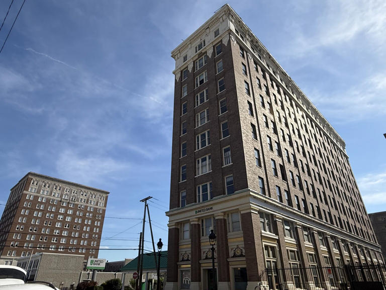 WSAZ investigates | Huntington building owner pays $500 fine, still ...