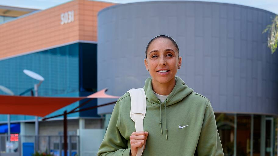WNBA icon Diana Taurasi reveals her secret baseball card collection