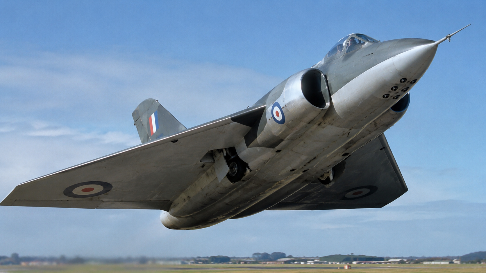 600 mph at night: The RAF’s giant delta bomber killer