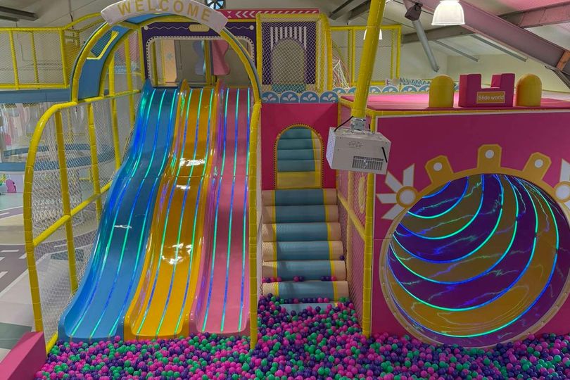 New Epicland UK soft play centre comes to Trafford with light up slides ...
