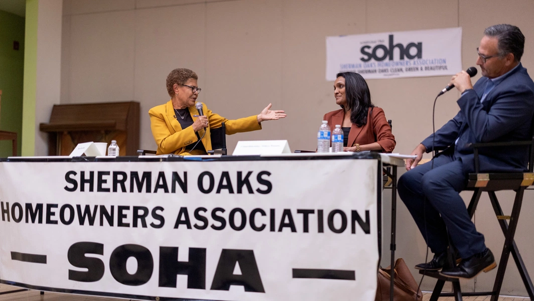 Understanding homeowners association rules and rights