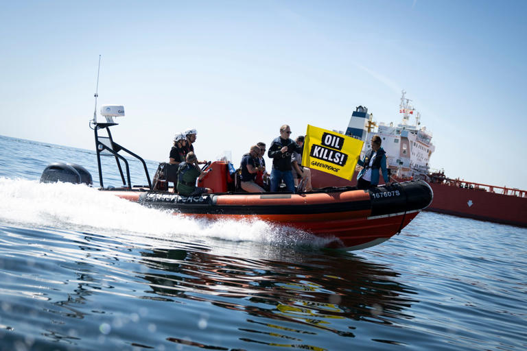 Greenpeace: Schattenflotte fährt näher an Deutschland vorbei