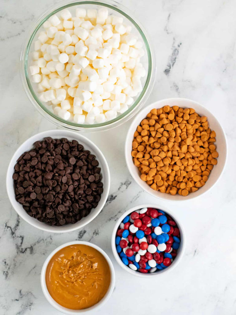 Butterscotch marshmallow squares - Perfect for the 4th of July