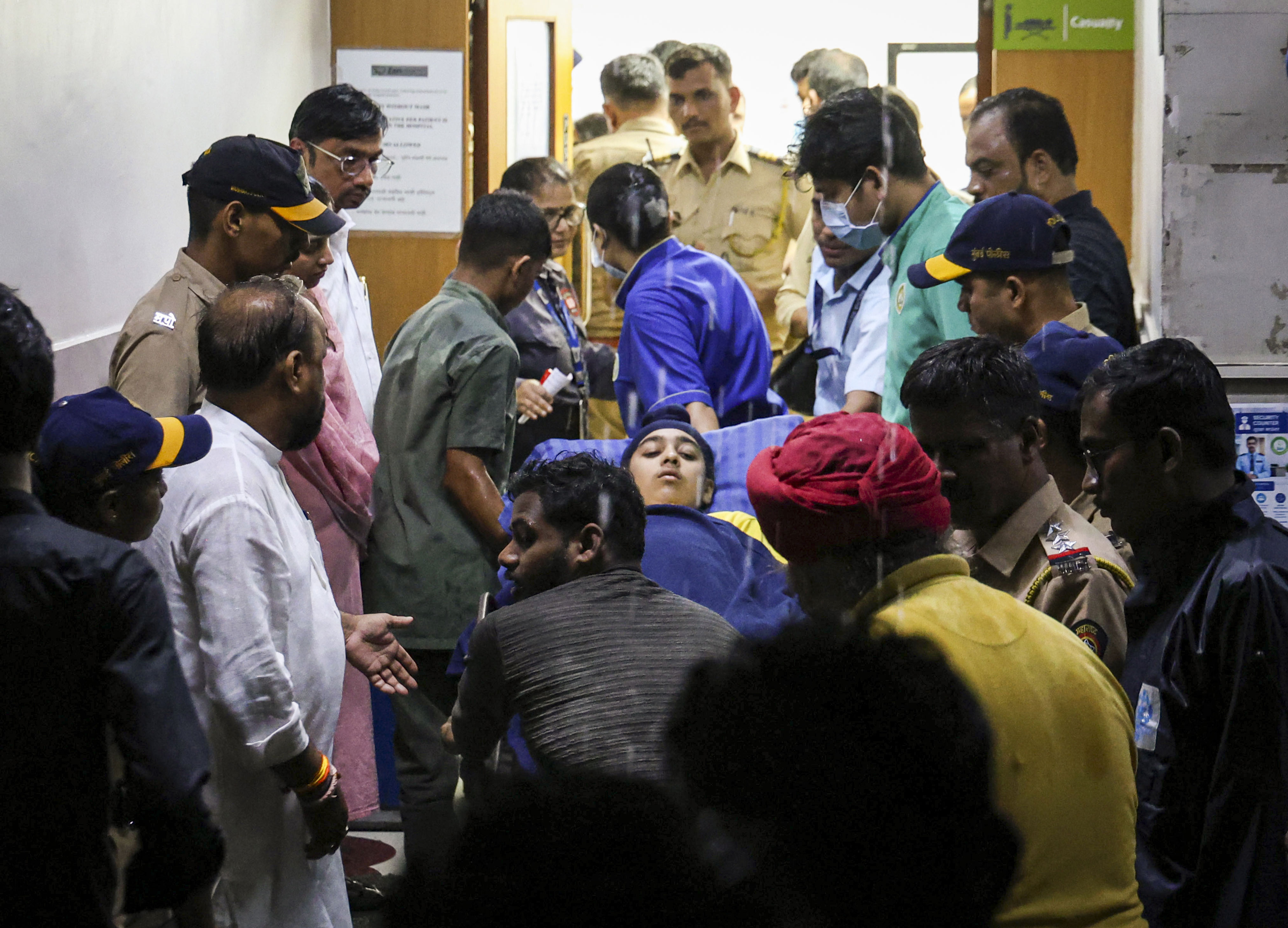 11-year-old student killed, 4 injured as peepal tree falls on school ...