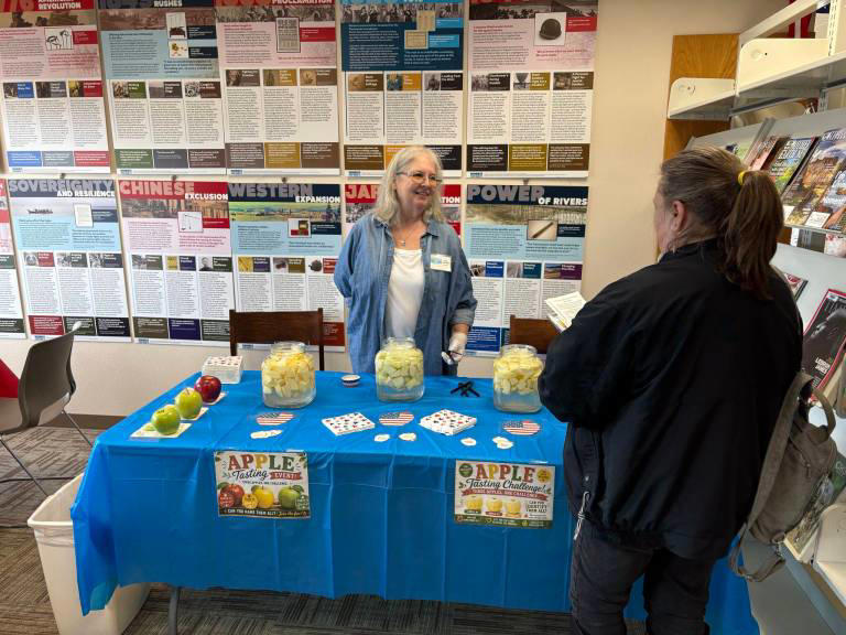 Ocean Shores Public Library celebrates America’s 250th with Apple Gala