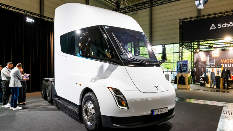 Tesla's new electric semi truck tech could save drivers on icy roads